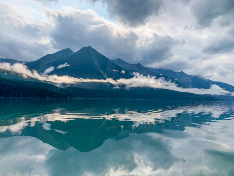 Bowron Lakes Canoe Circuit: Paddling in British Columbia - Happiest ...