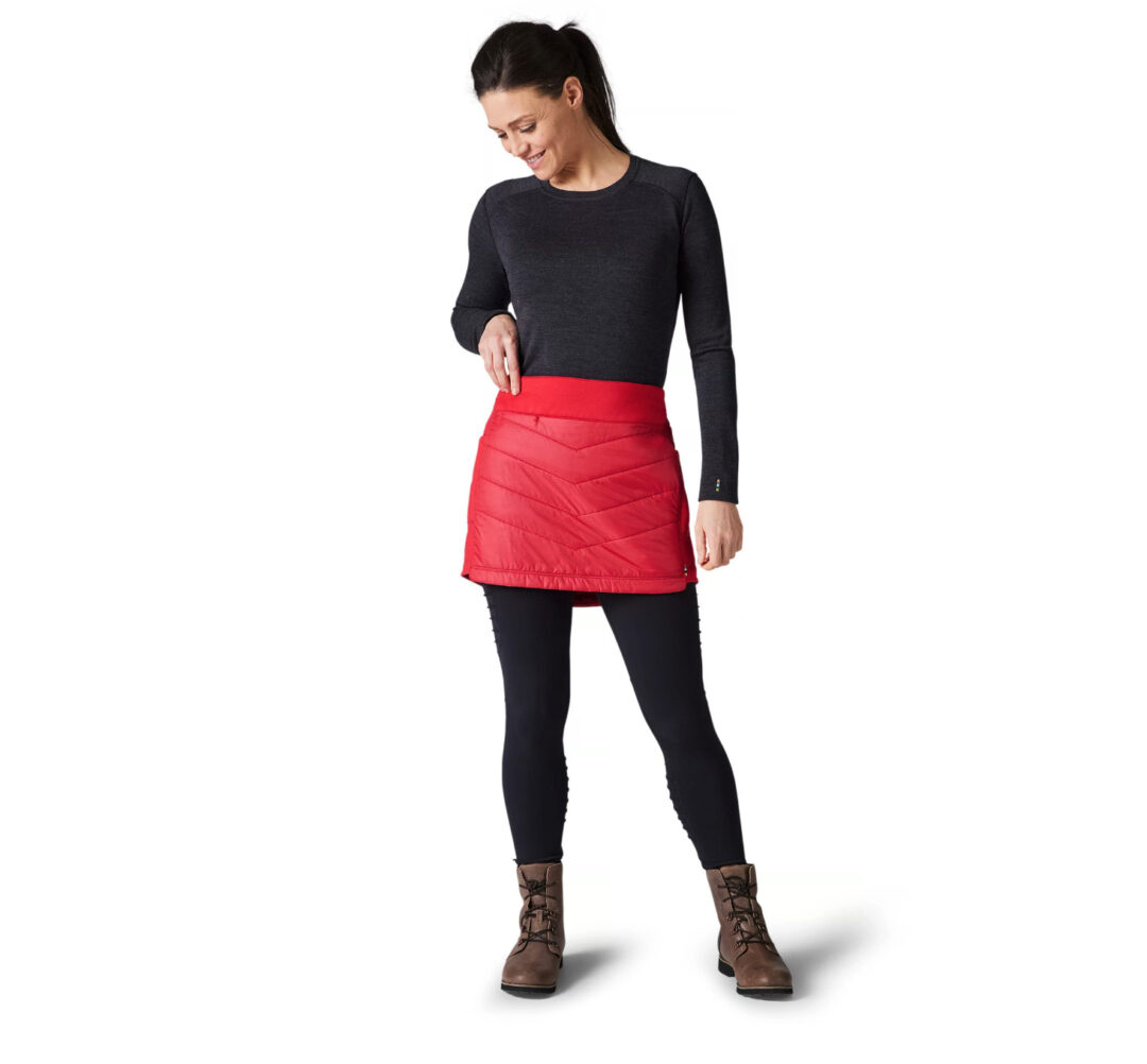 Best Insulated Skirts For Hiking and Snowshoeing in 2025
