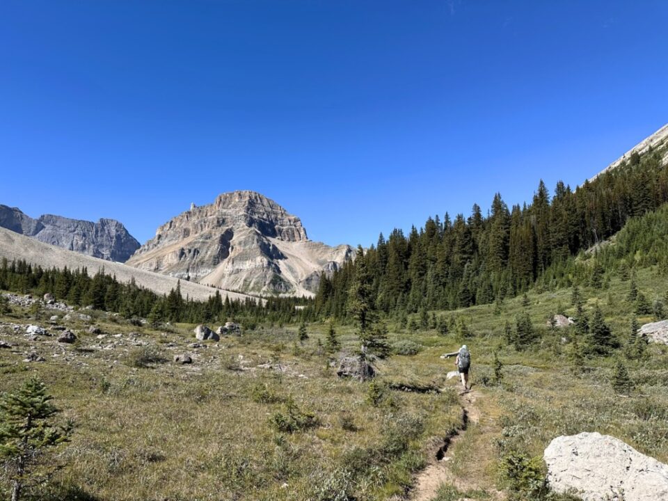Skoki Loop Hiking and Backpacking Trail Guide